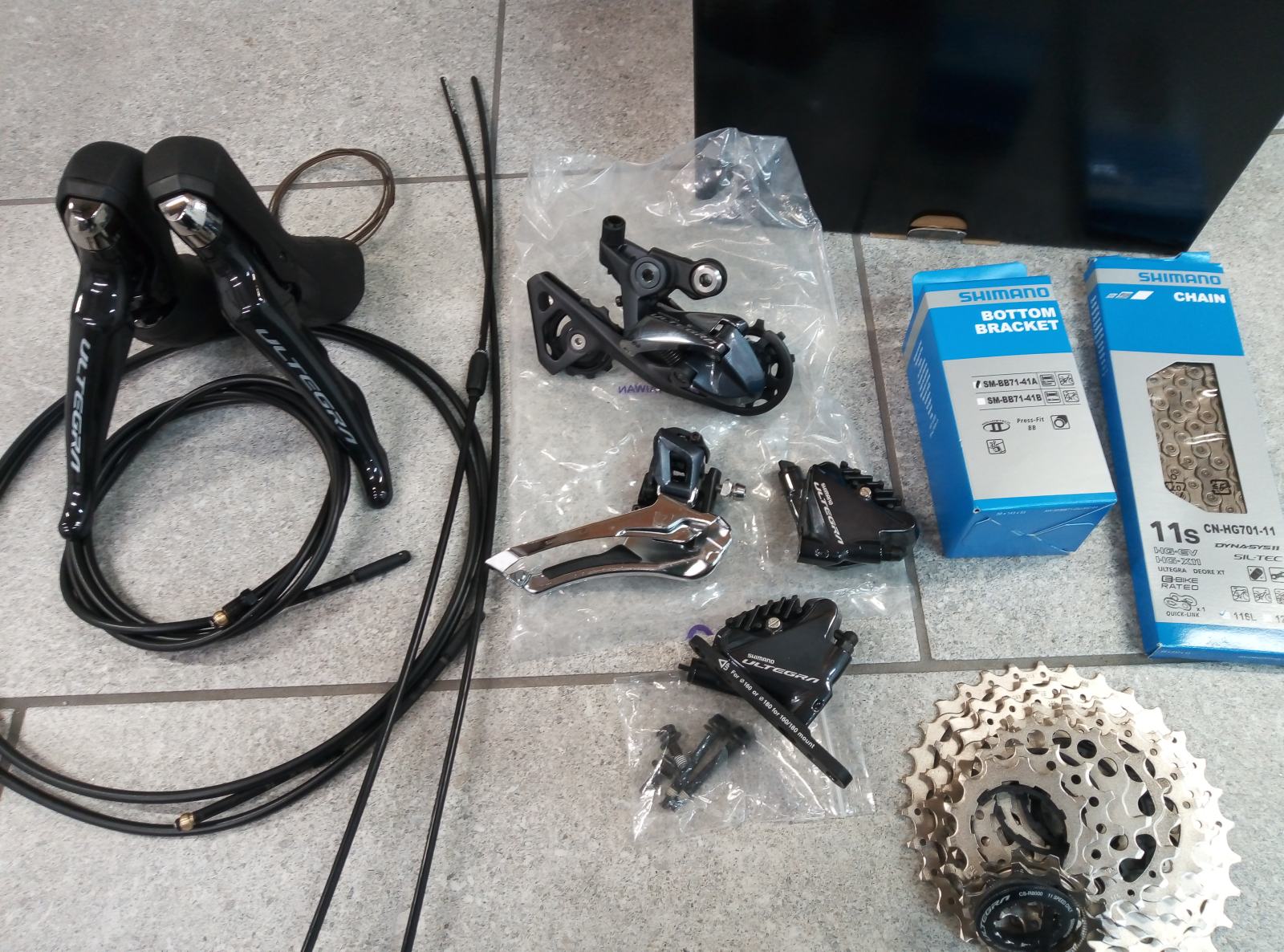Grupa Shimano ULTEGRA R8020 na Disk zavore > NOVA!