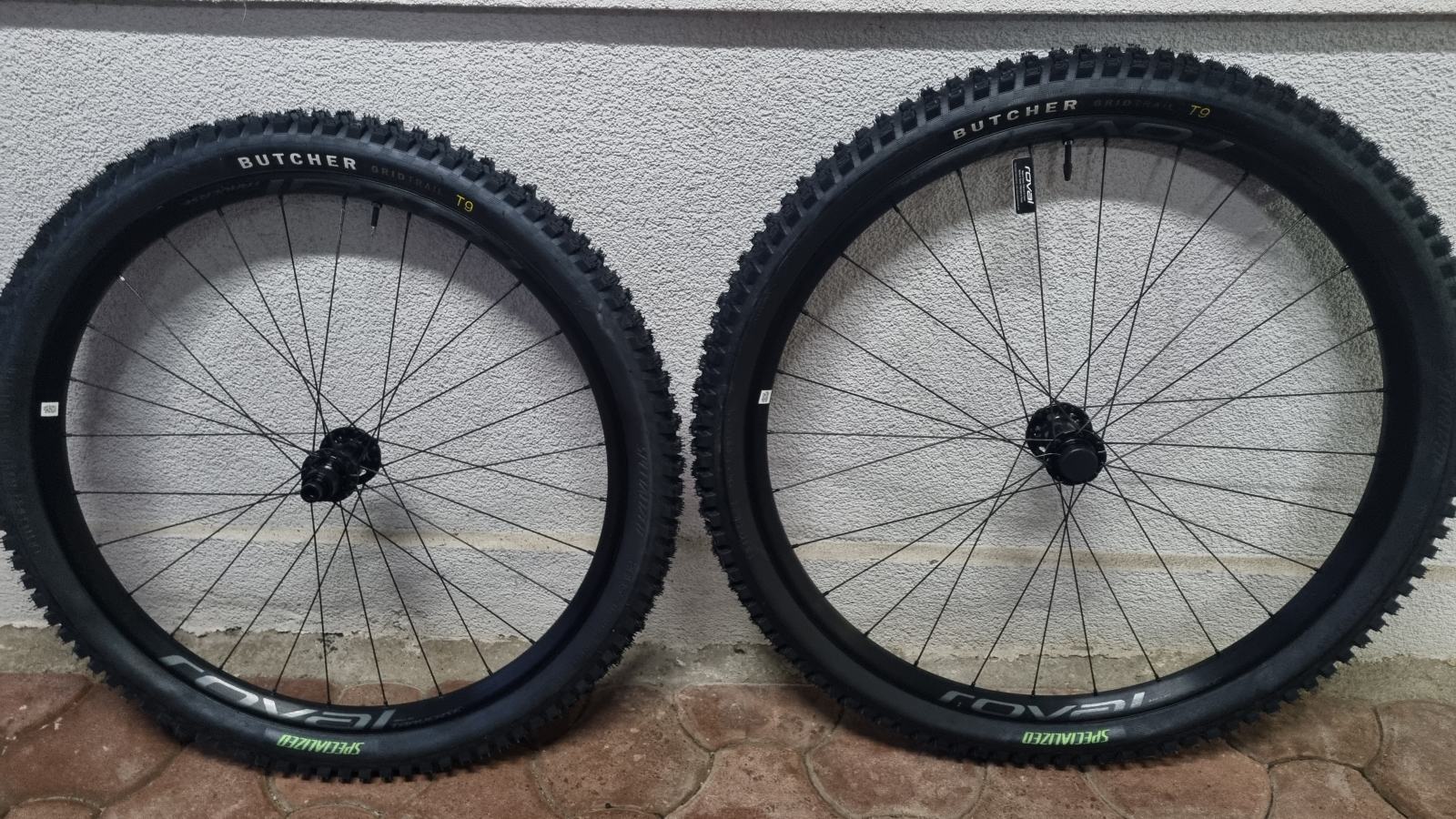 Roval traverse wheelset 29/ 27.5 (mullet)