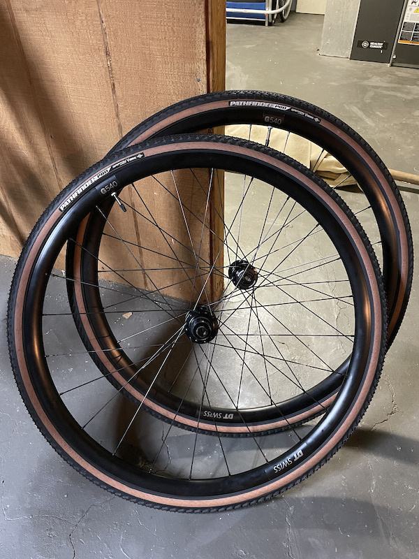Set koles DT SWISS G540