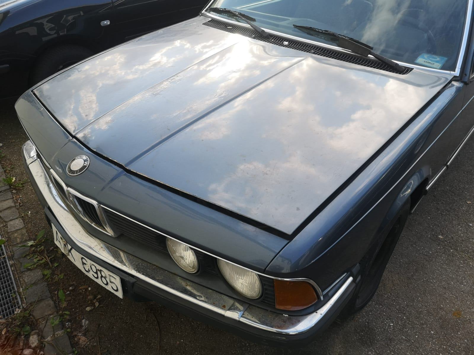 BMW E23 dva avtomobila serija 7 732 i