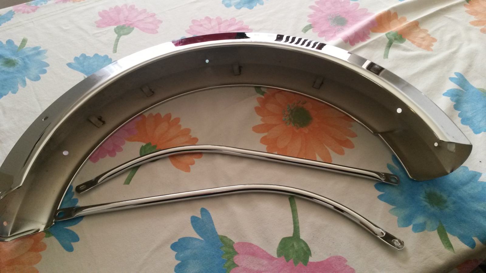 tomos zadnji blatnik SLC z nosilci