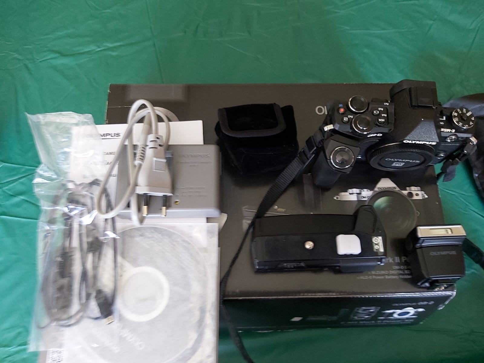 Olympus om5 mark II body (brezzrcalni fotoaparat)