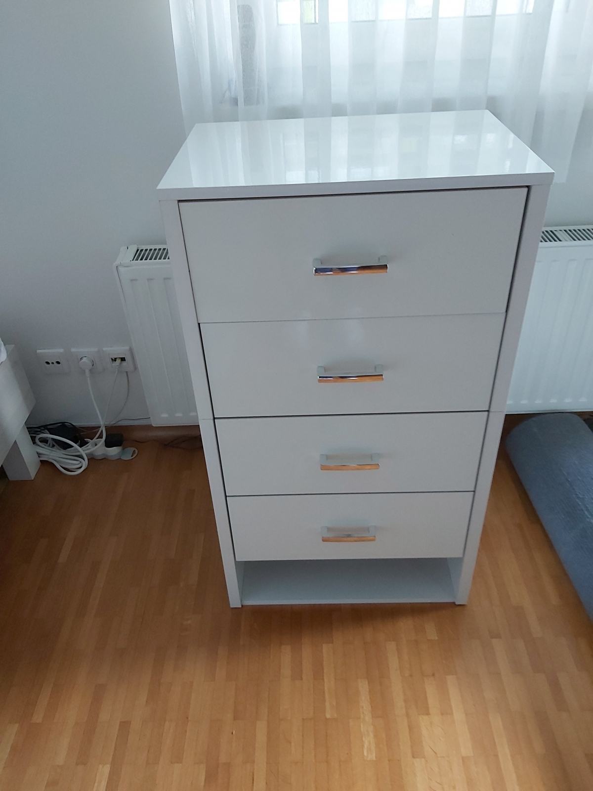 PREDALNIK BELE BARVE - VISOKI SIJAJ