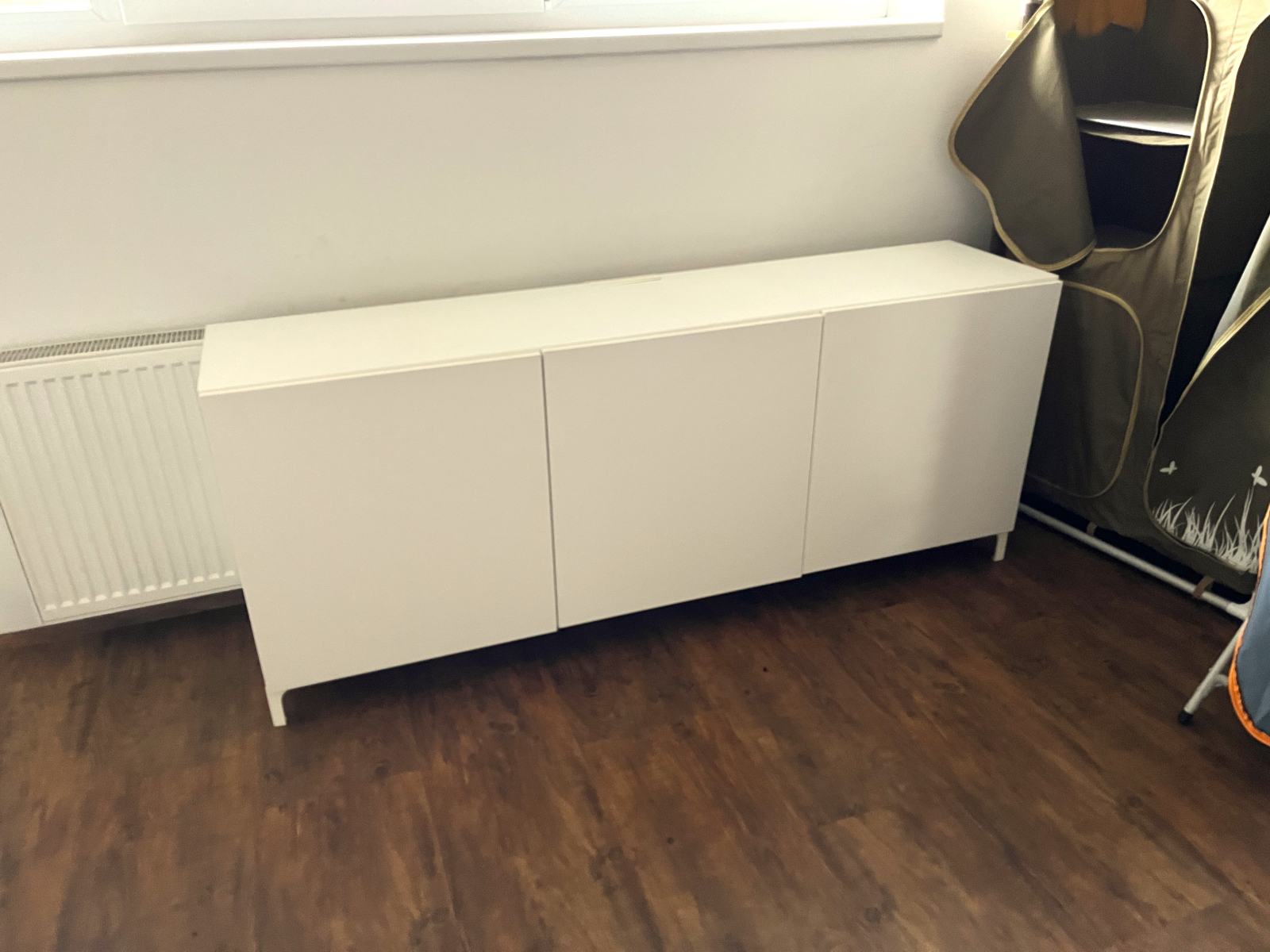 Prodam Ikea nizko omaro D: 180cm, V: 75cm, G: 41cm