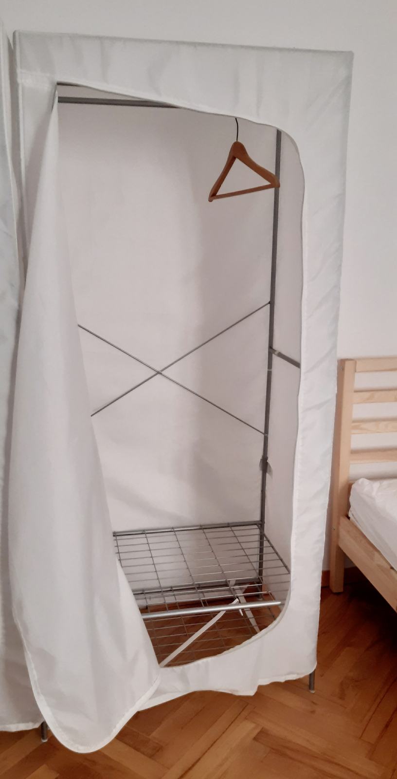 IKEA BREIM lahka garderobna omara