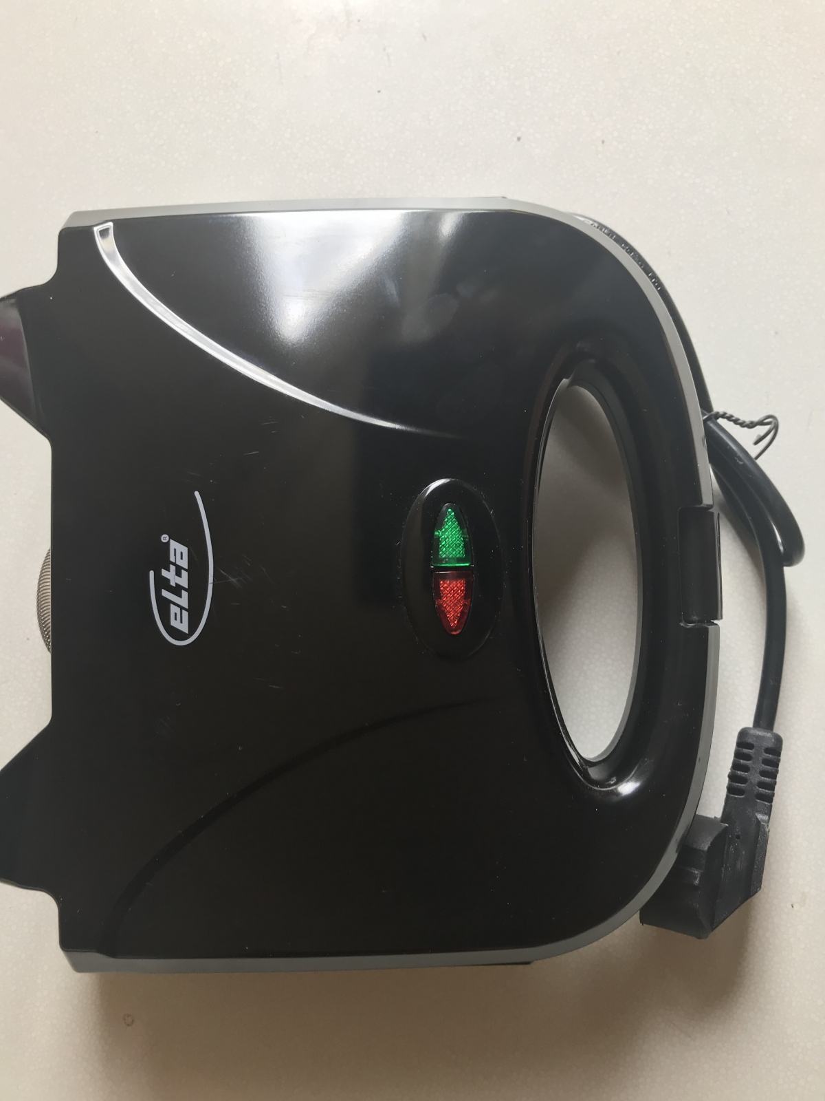 Toaster opekač za kruh Elta