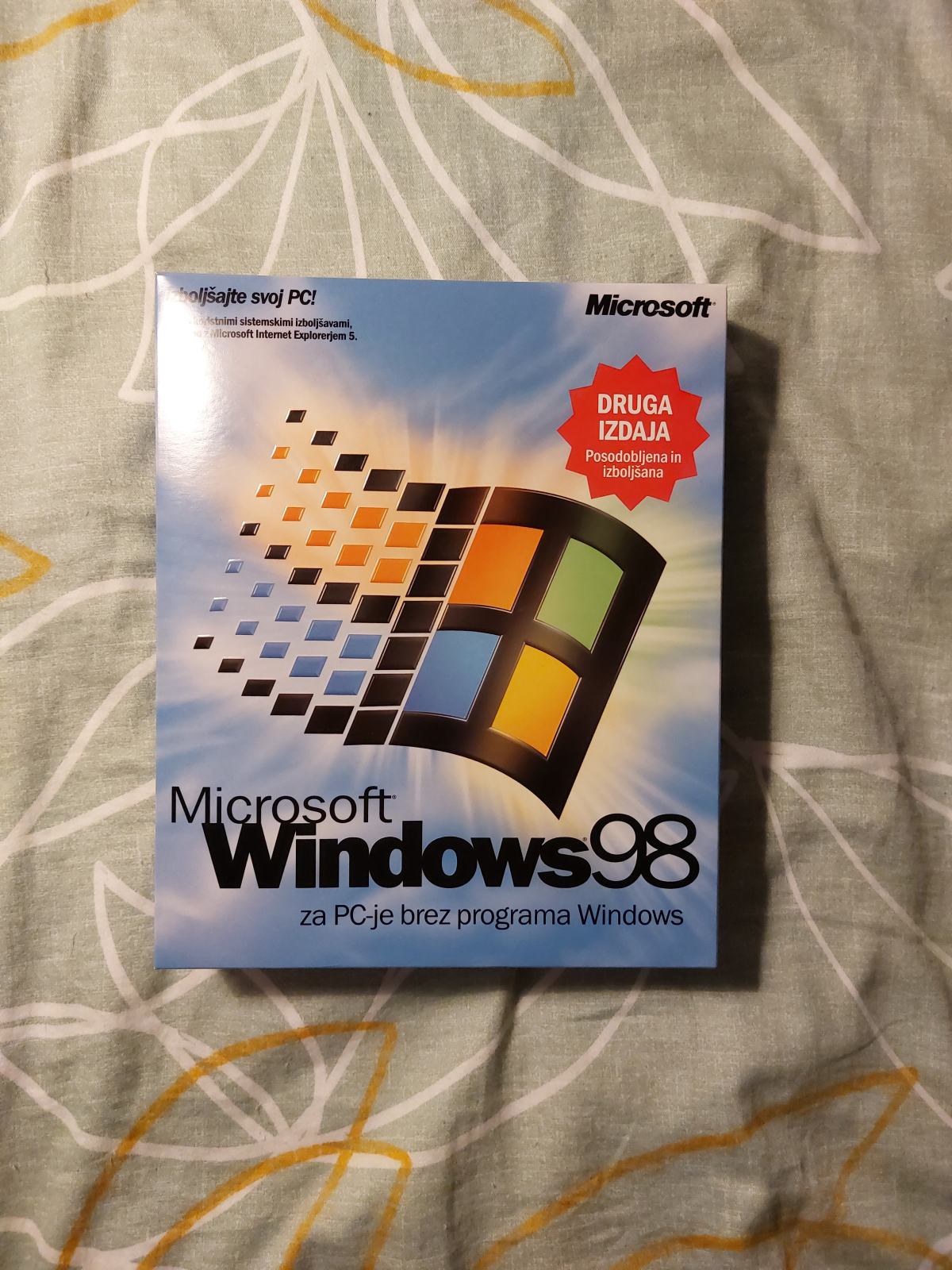 Retro vintage Microsoft Windows 98 SE slovenski big box za zbiratelje