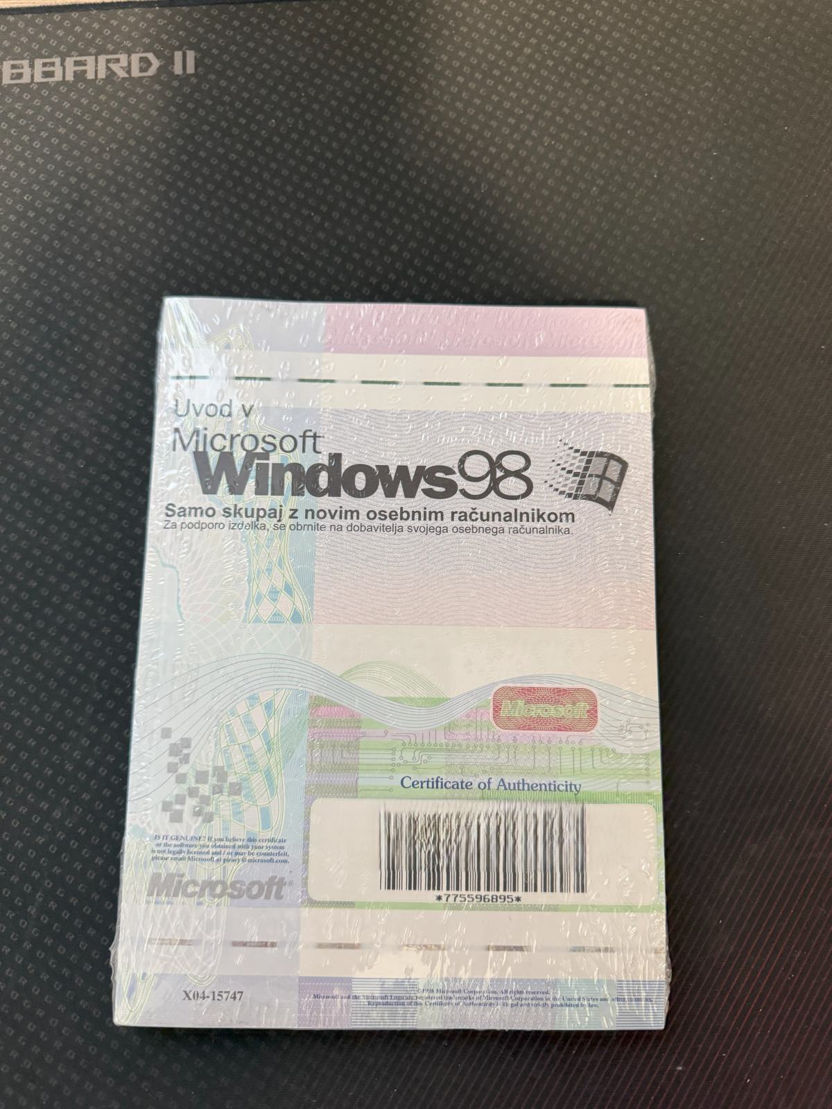 Windows 98 original pakirano