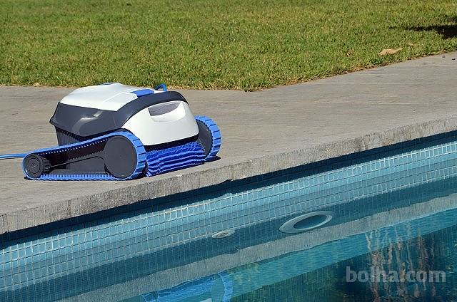 AKCIJA Avtomatski - robot za bazen Dolphin S100