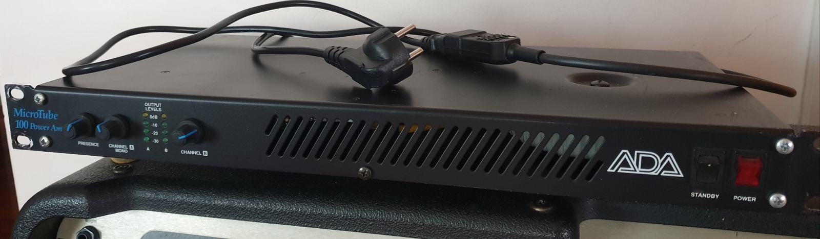 ADA MicroTube 100 Power Amp STEREO KONČNA STOPNJA