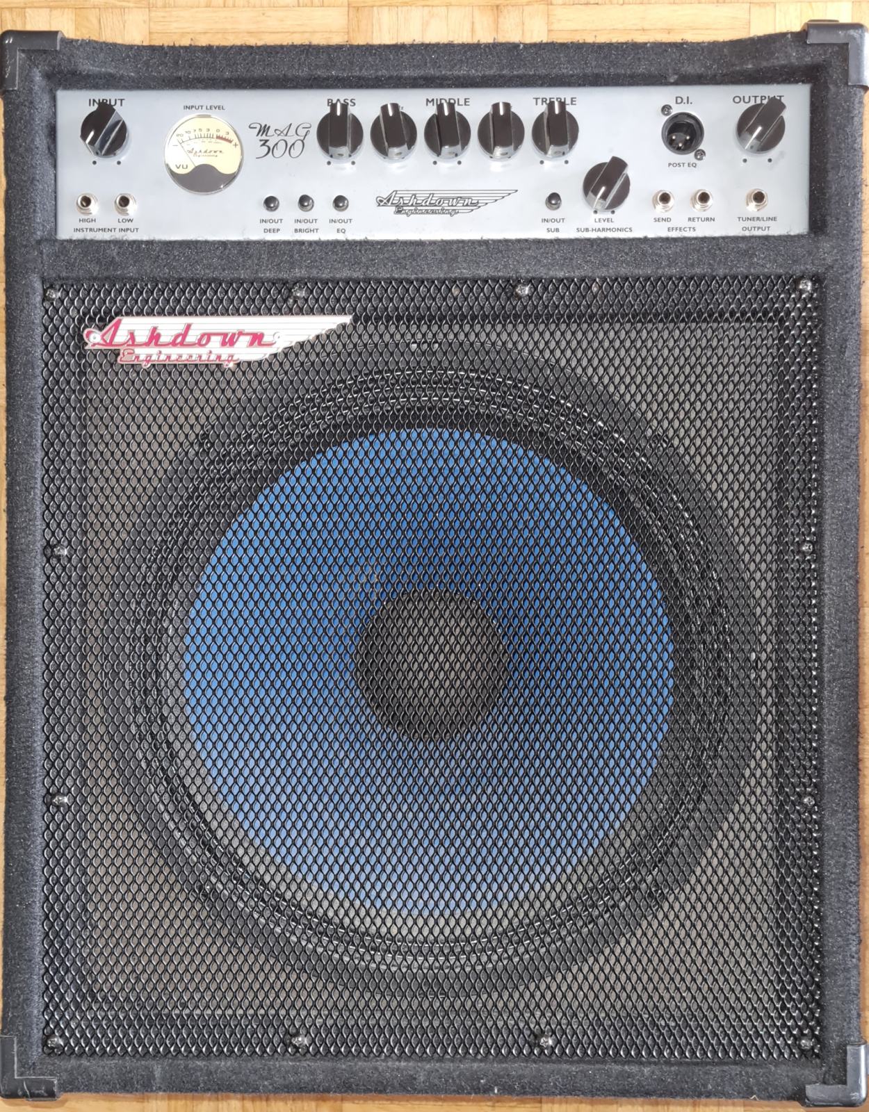 Bas ojačevalec - Combo - Ashdown MAG 300