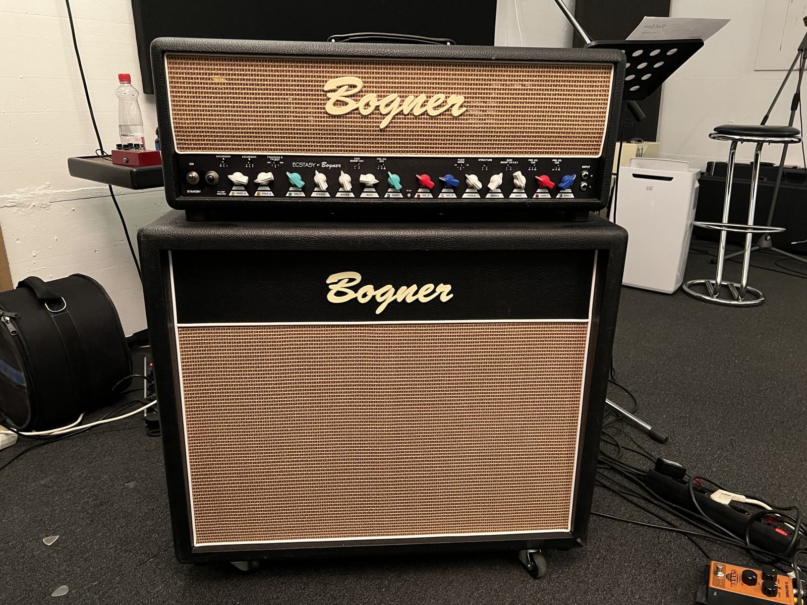 Bogner XTC Ecstasy 101A z Bogner 2x12 Oversized Cabinet