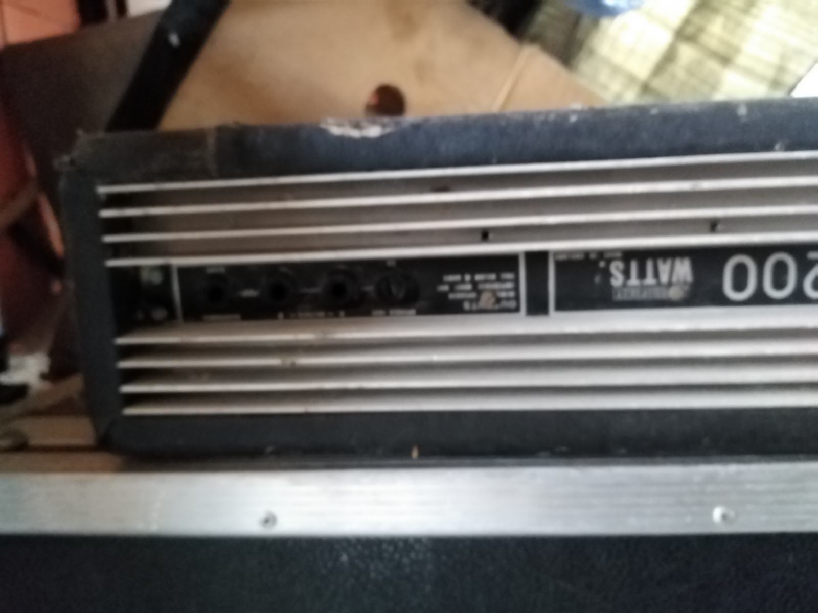 kitarski, bass ojačevalec