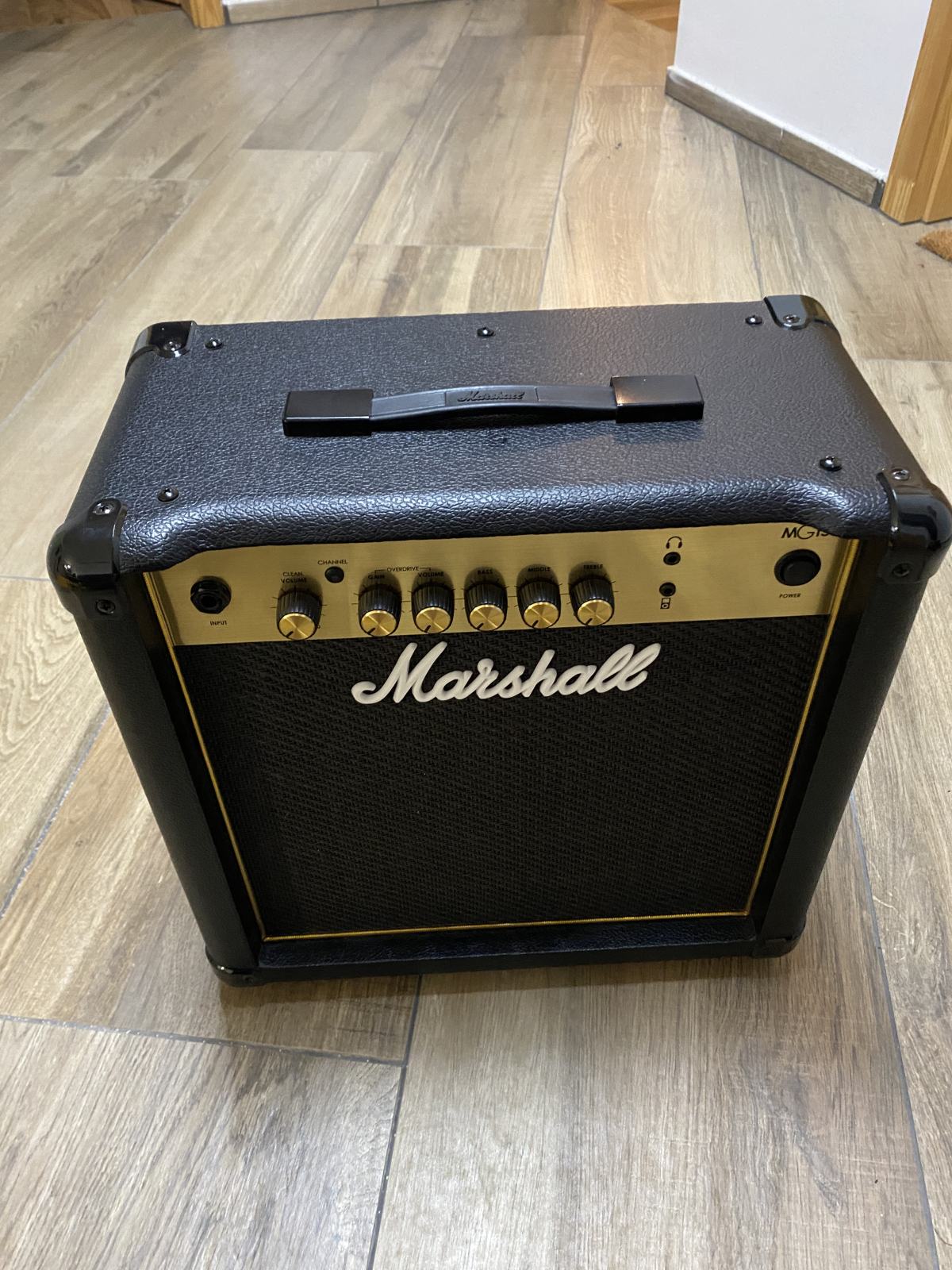 Marshall MG15 Gold