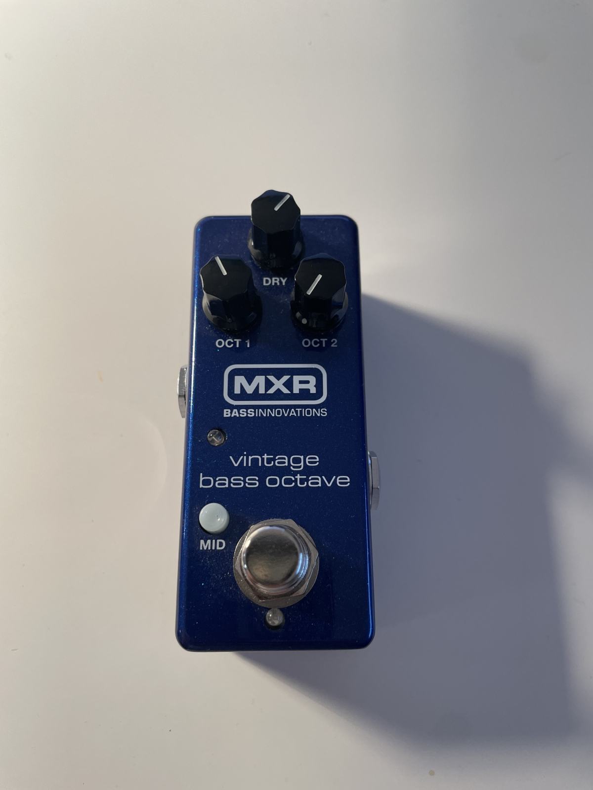 MXR M280 vintage bass octave pedal za bas kitaro