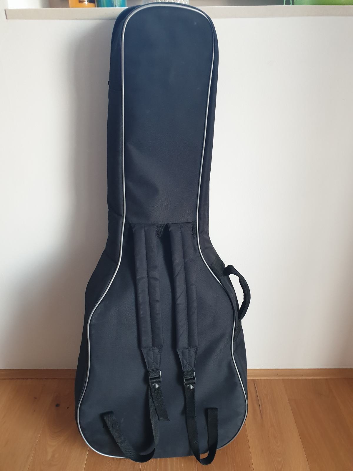 Prodam torbo za kitaro