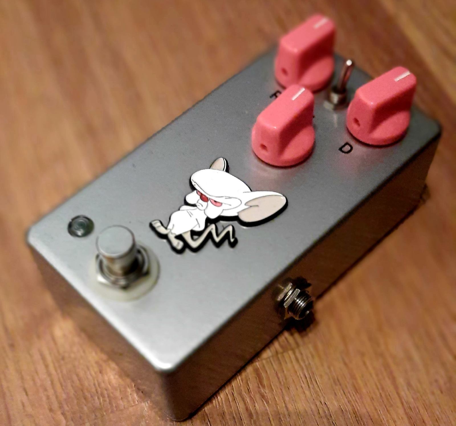 Tremolo Device, EQD Hummingbird clone