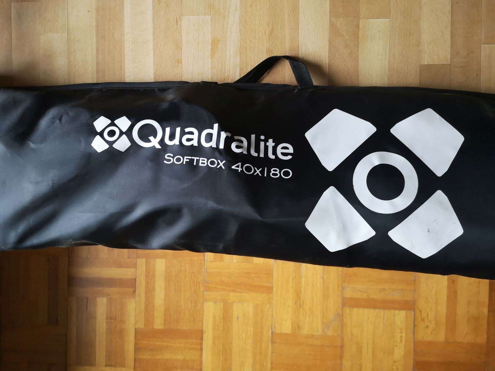 Softbox 40x180cm Quadralite 2x