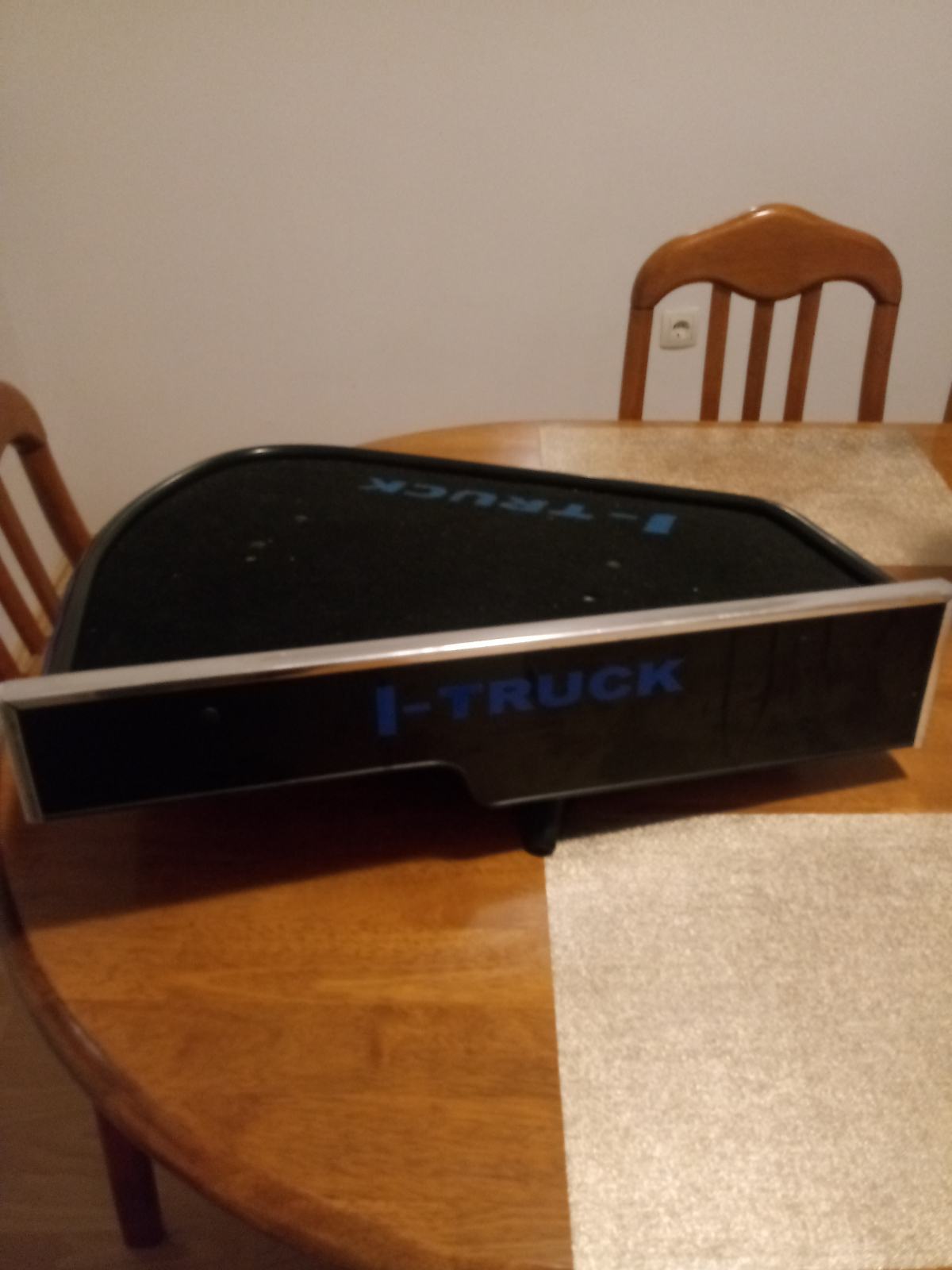 Armaturna Polica za iveco stralic