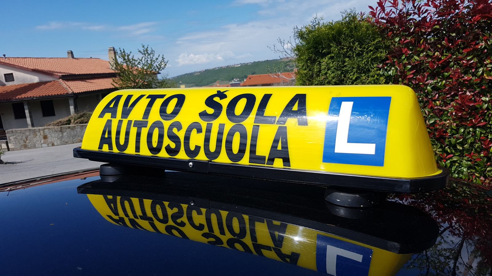 SVETLOBNA STREŠNA TABLA