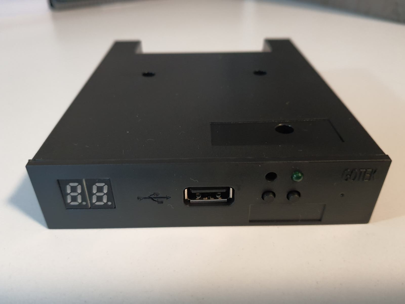 Floppy disk USB Emulator za klaviature Roland