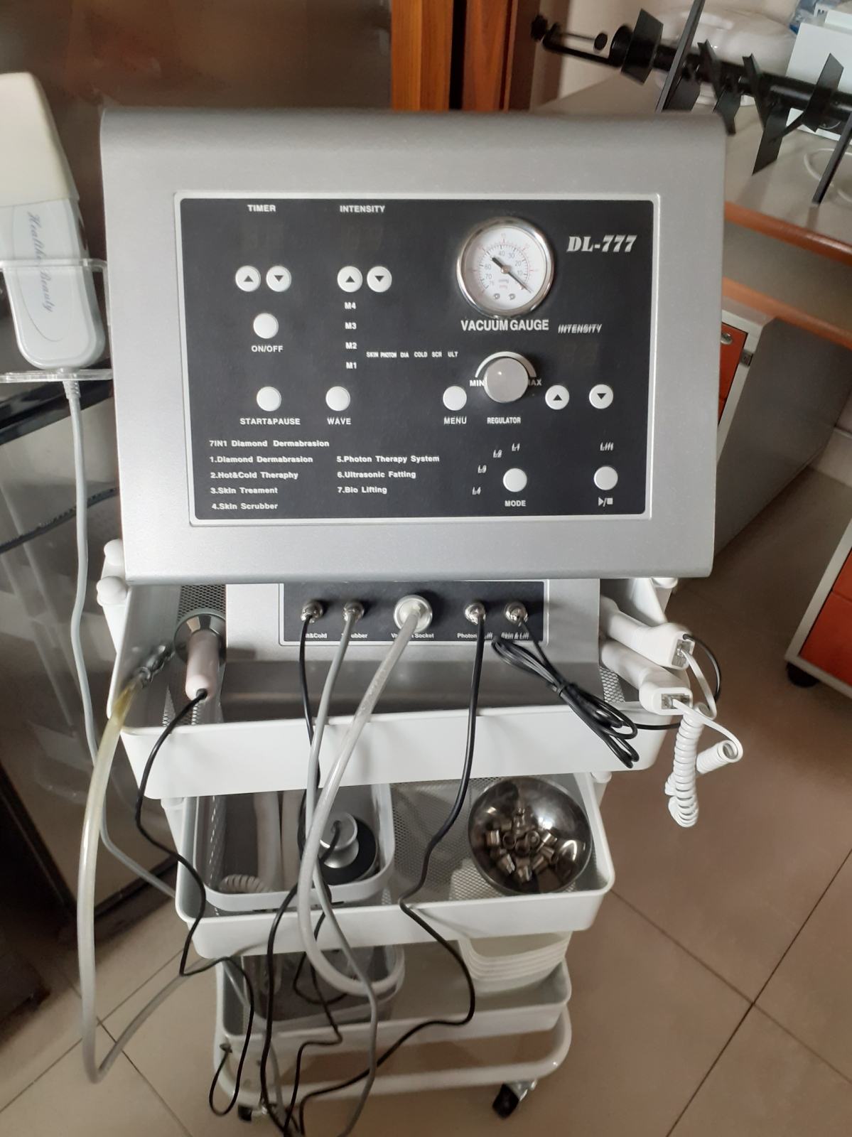 7 in 1 Diamond Dermabrasion Beauty Machine