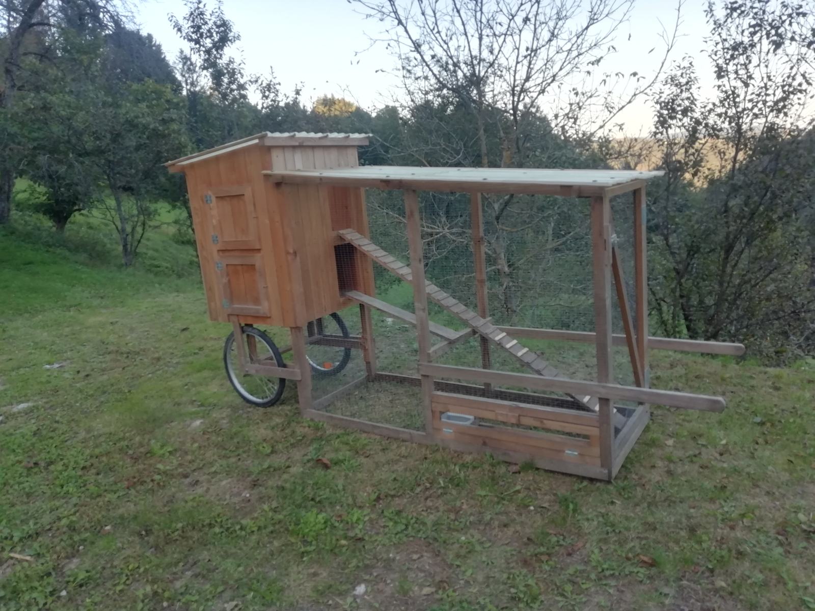 Kokošnjak-kurnik premični za 5-6 kokoši