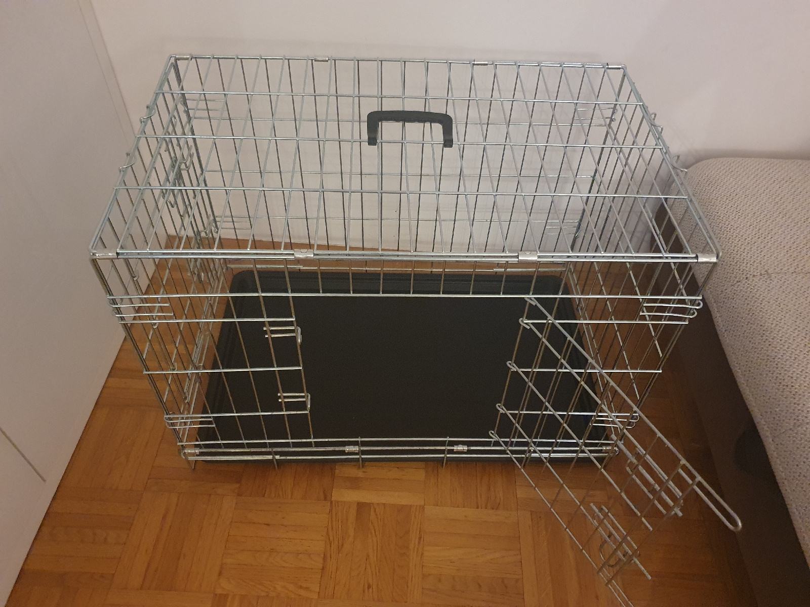 Kovinski boks (kletka) za psa