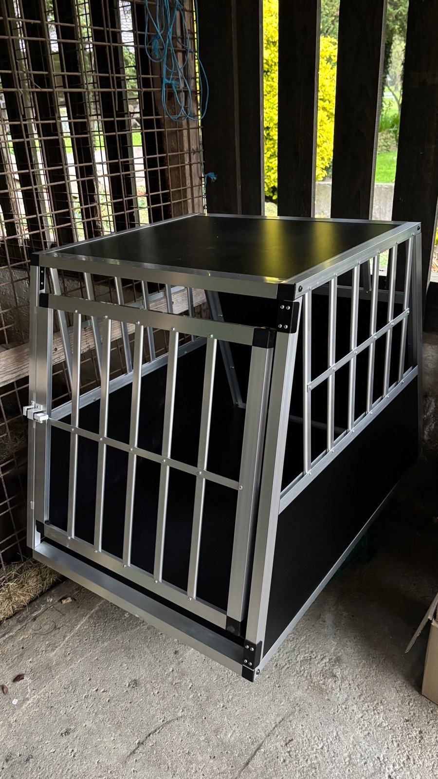 Transportni boks za psa