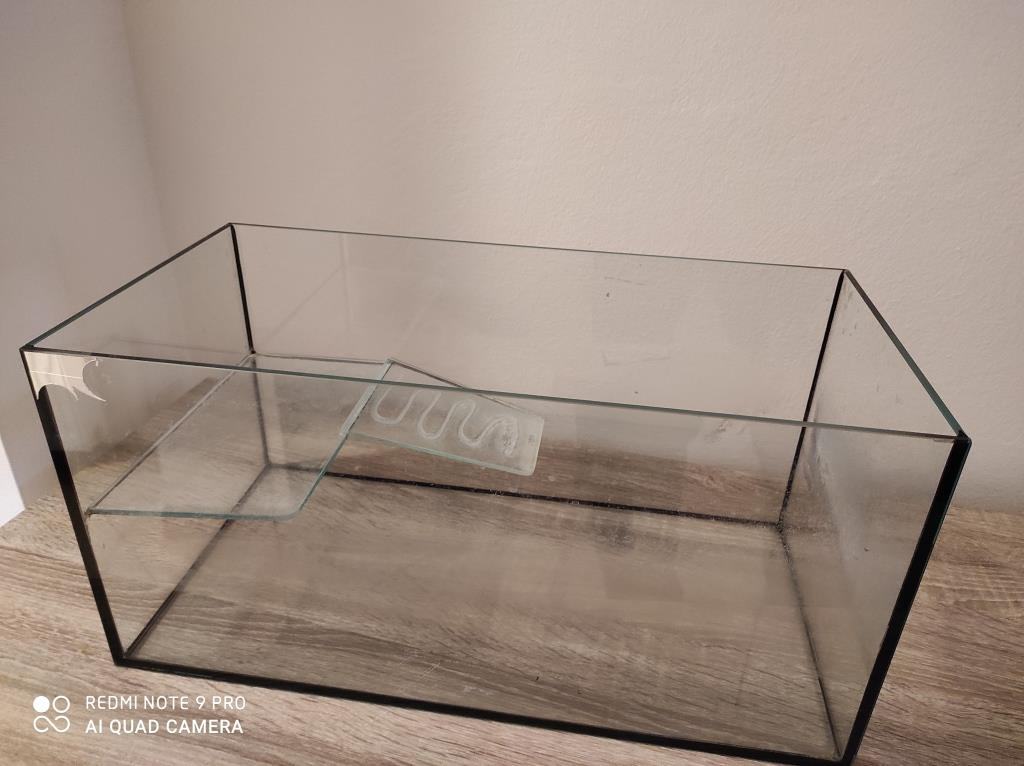 Akvarij/terarij za vodno želvo
