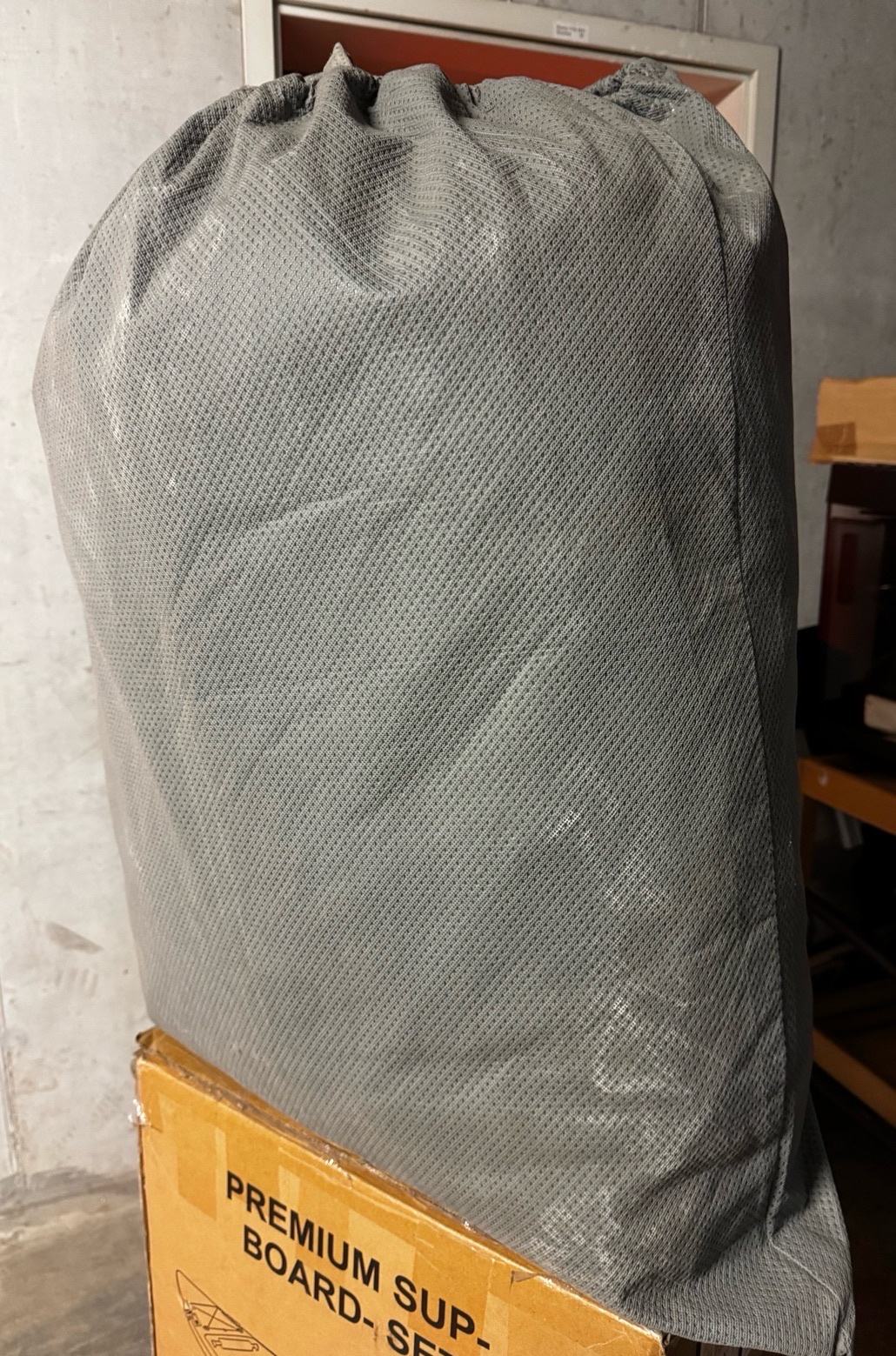 Ponjava za pocitnisko prikolico