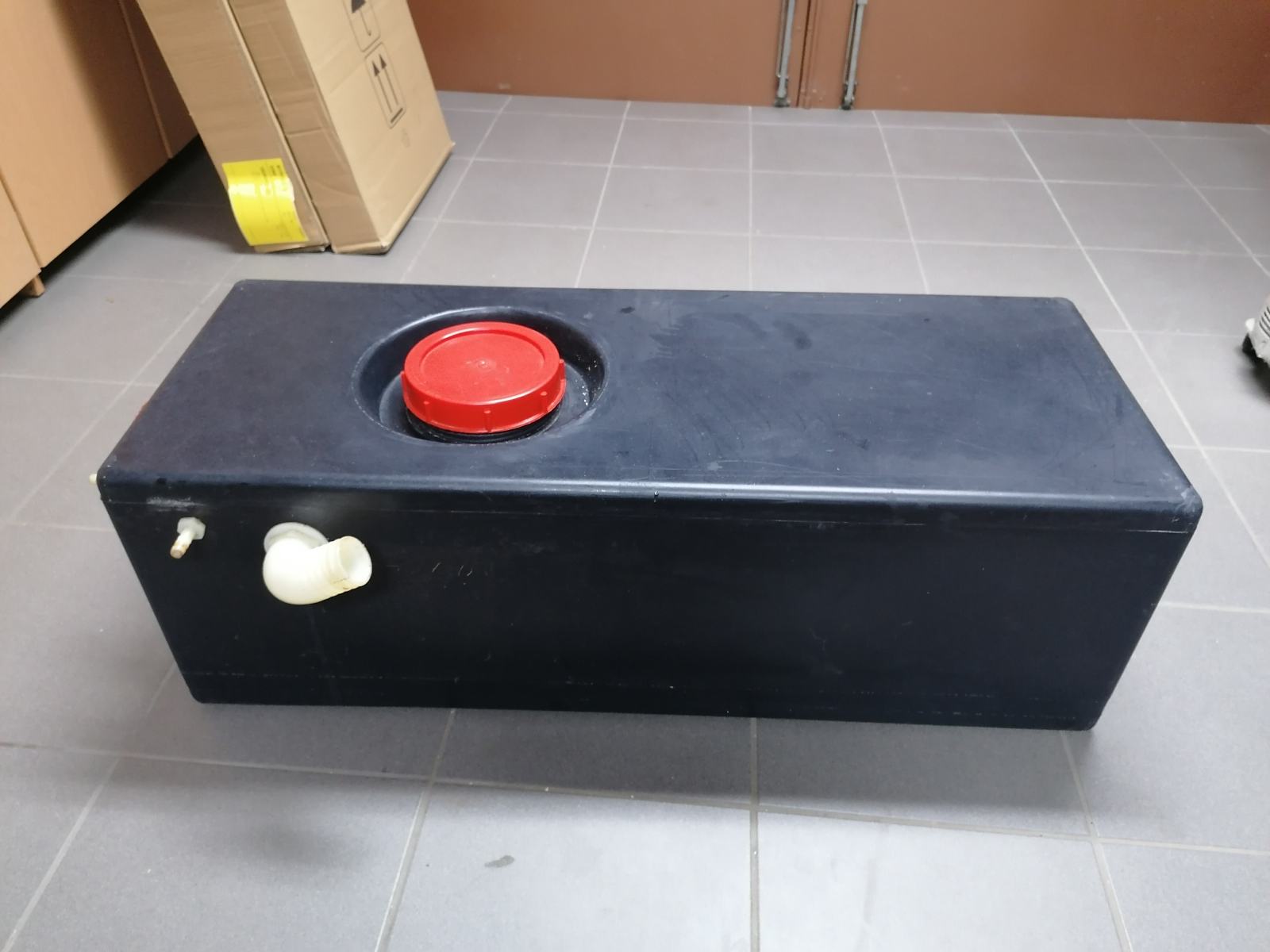 REZERVOAR ZA VODO 90 L