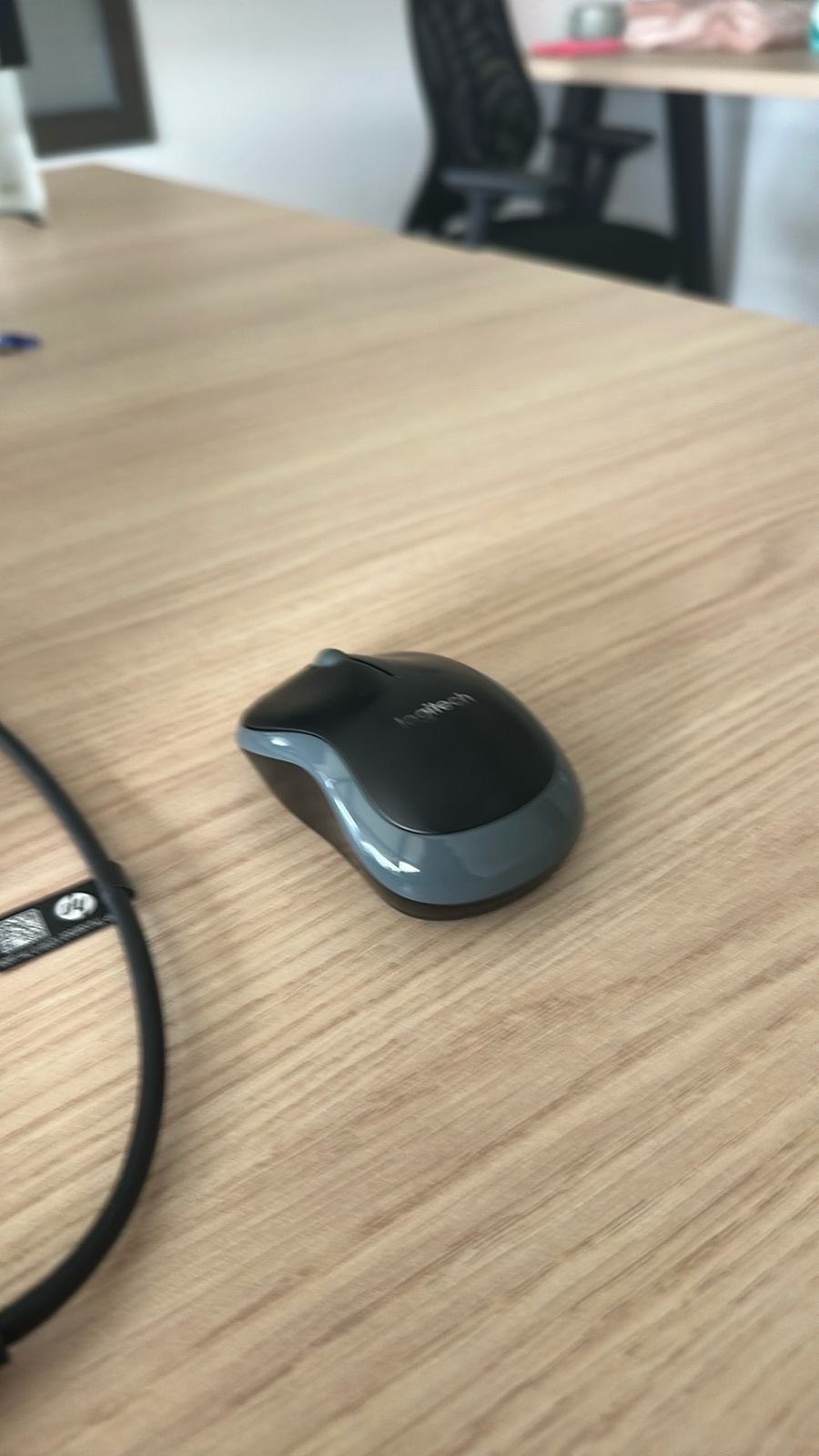 Logitech M185