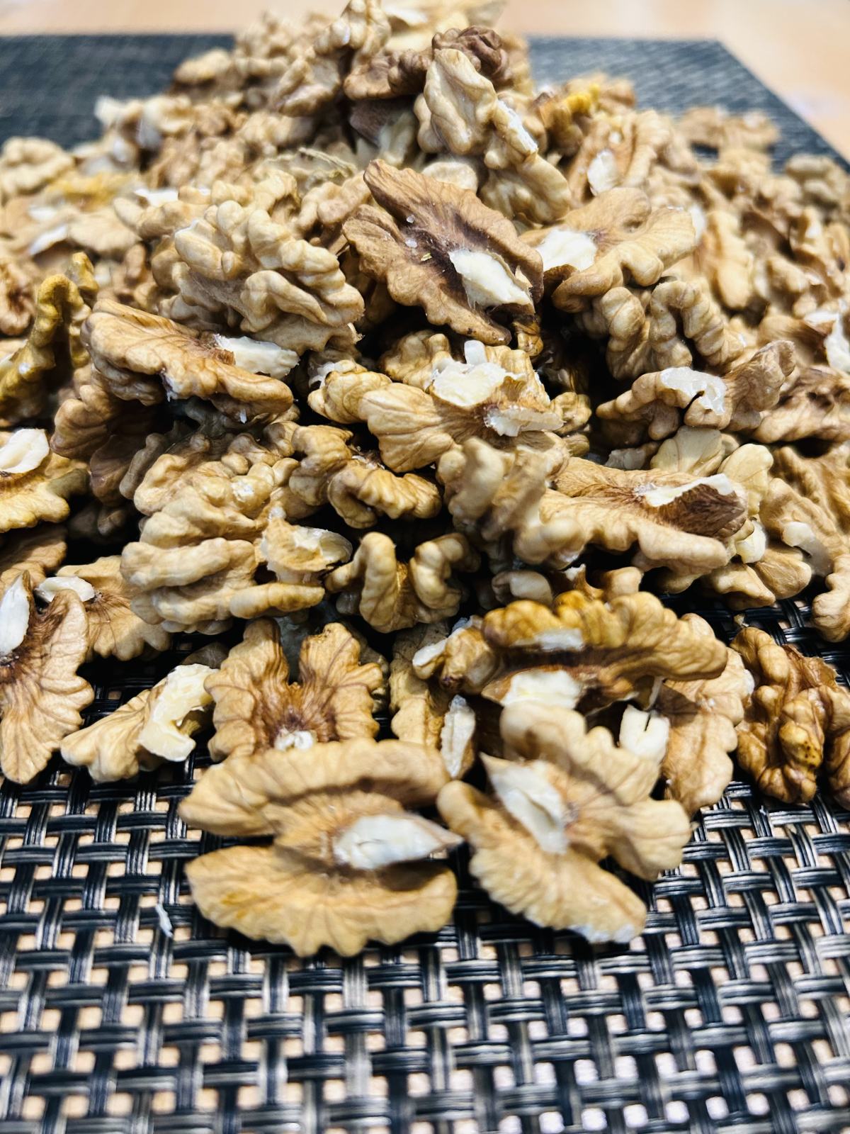 Luščeni domači OREHI