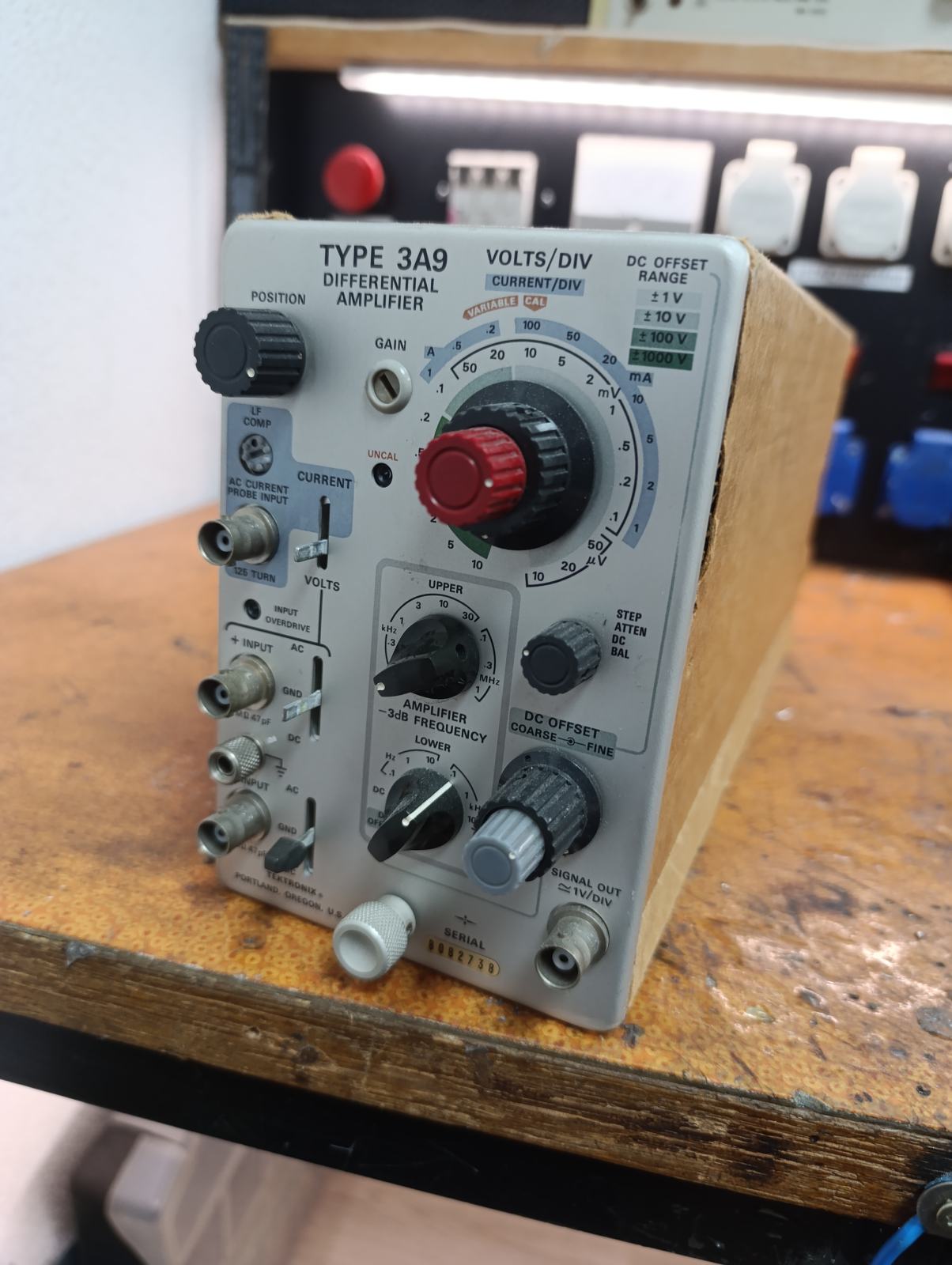 Tektronix 3A9 diferenčni ojačevalec