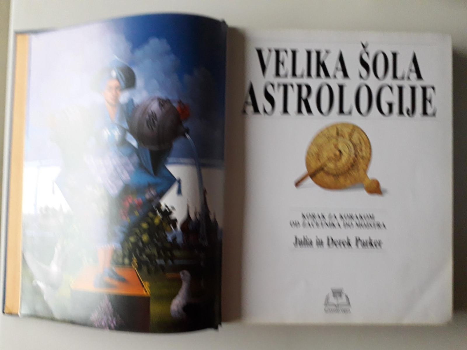 JULIA IN DEREK PARKER, VELIKA ŠOLA ASTROLOGIJE