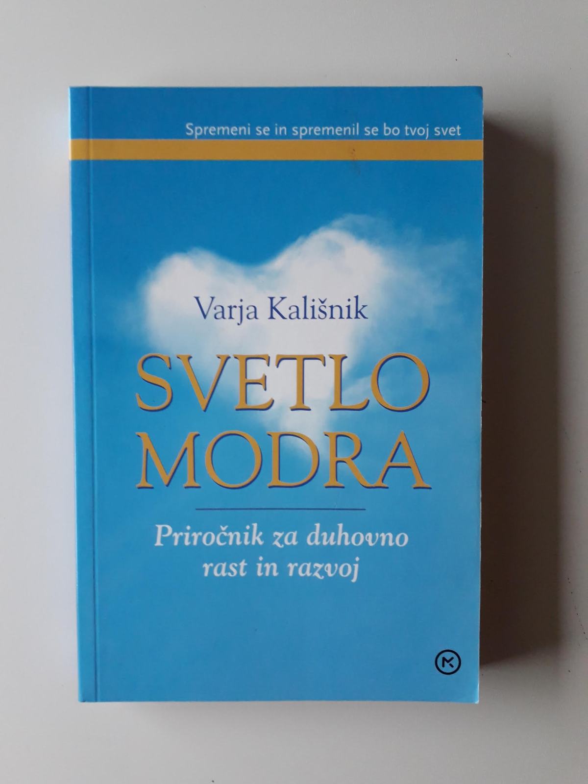 VARJA KALIŠNIK, SVETLO MODRA