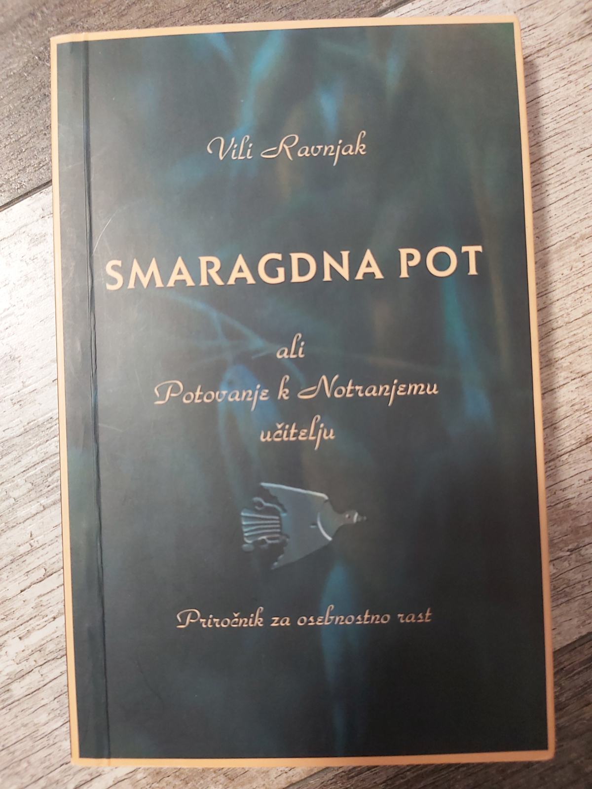 VILI RAVNJAK SMARAGDNA POT