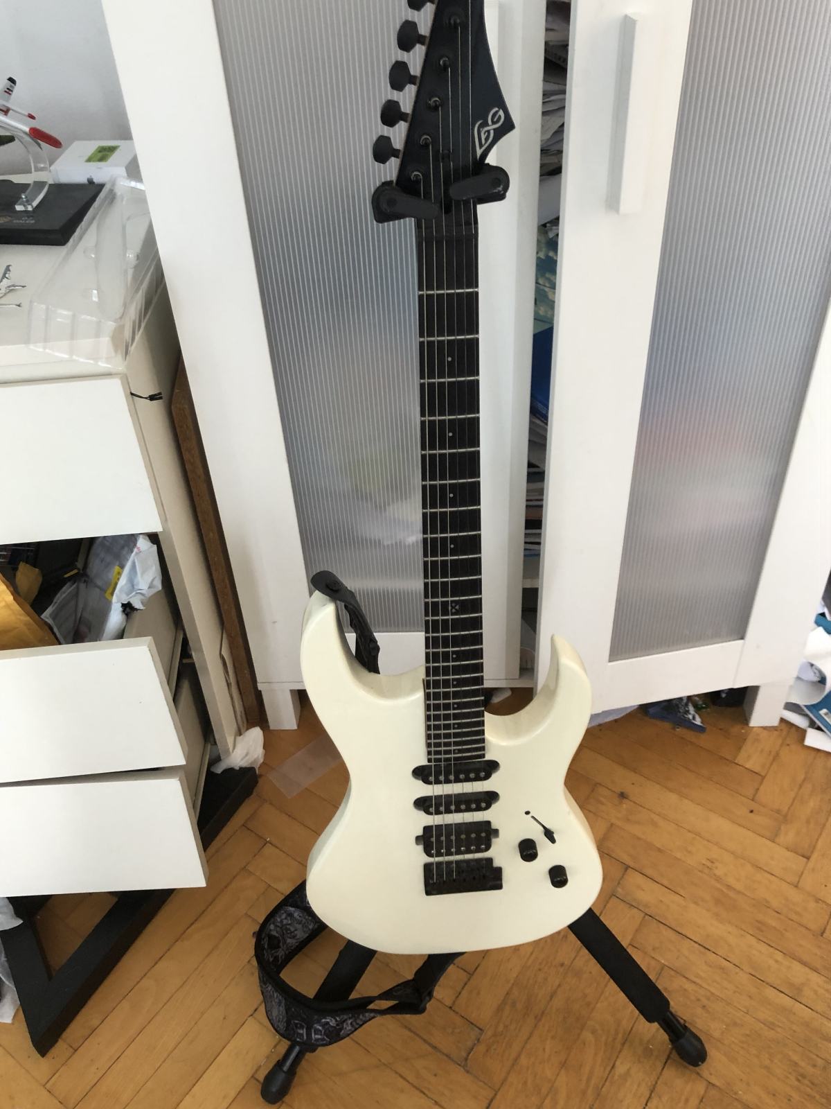 Električna kitara Lag arkane 66