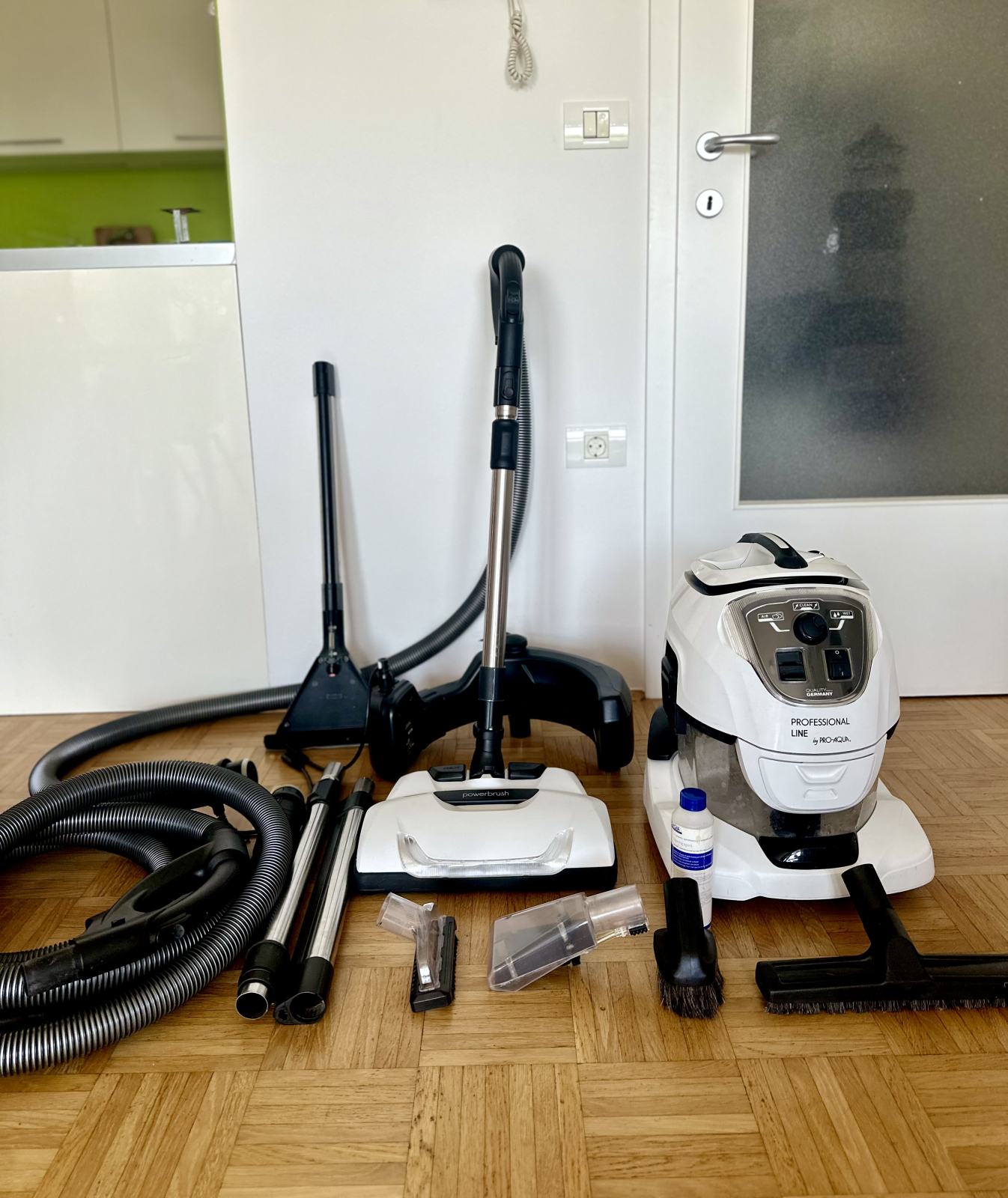 Globinski vodni sesalec Aqua Pro Professional line