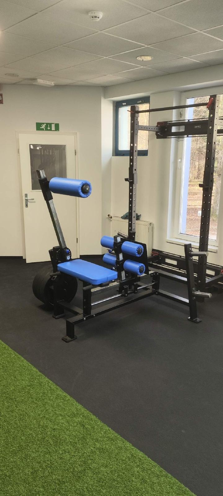 Inverse curl machine