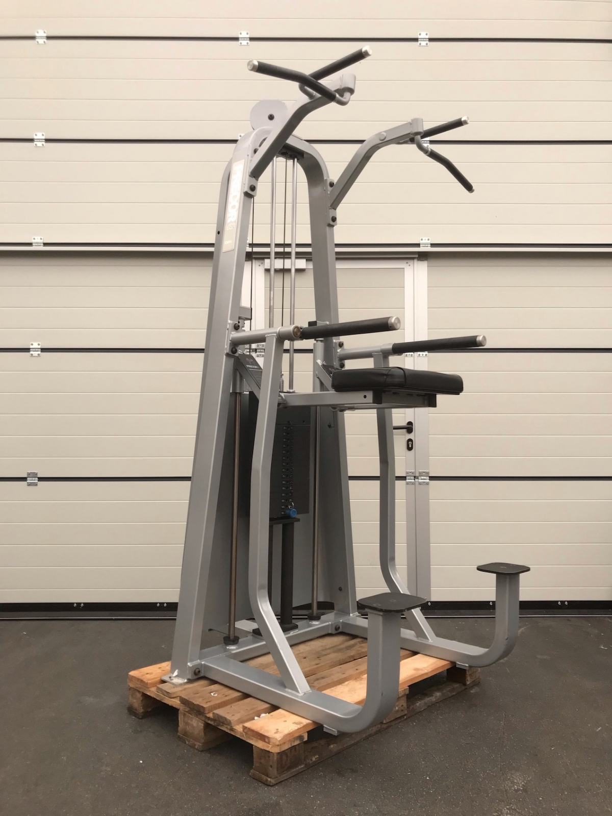 PRECOR NAPRAVA ZA ZGIBE IN DIPE ICARIAN CHIN DIP ASSIST