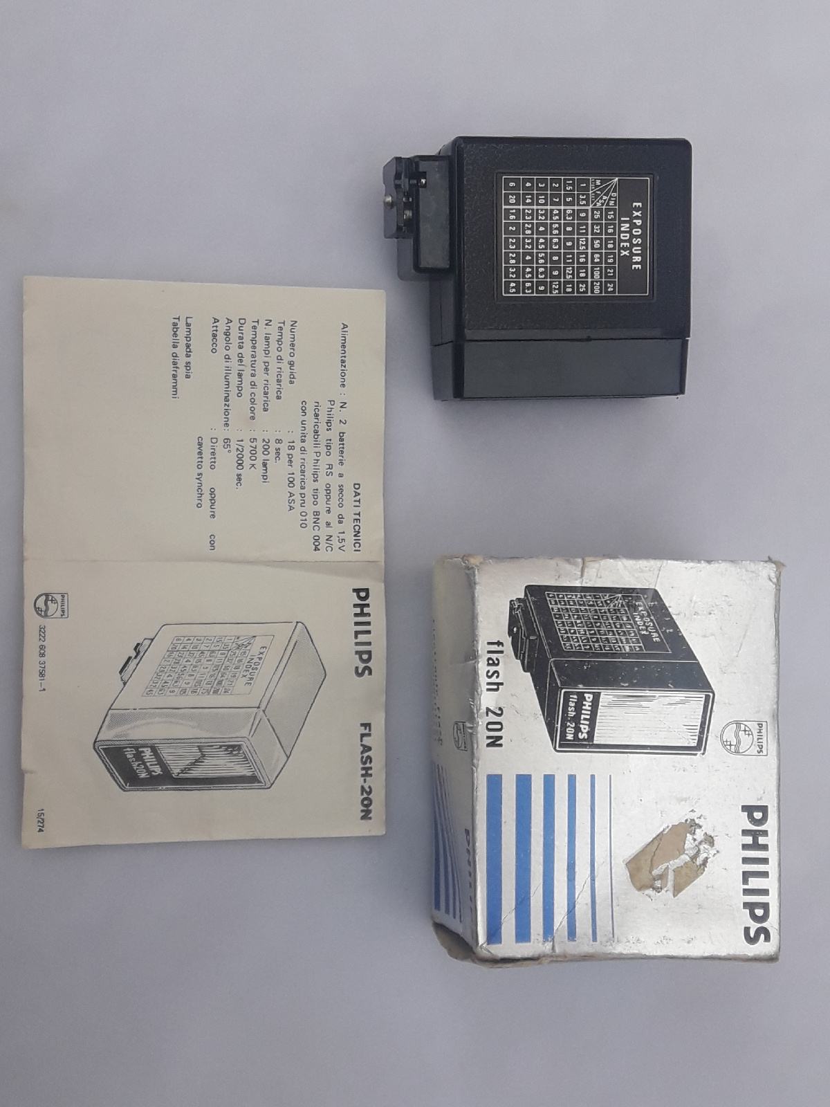 Flash 20N Philips manjši za analogni fotoaparat