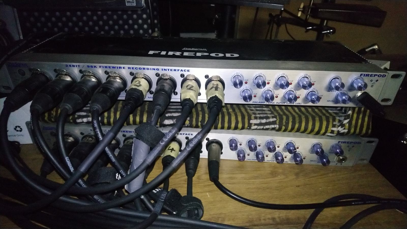 2 x Presonus FirePod FP10 zvočna kartica 8 kanalov