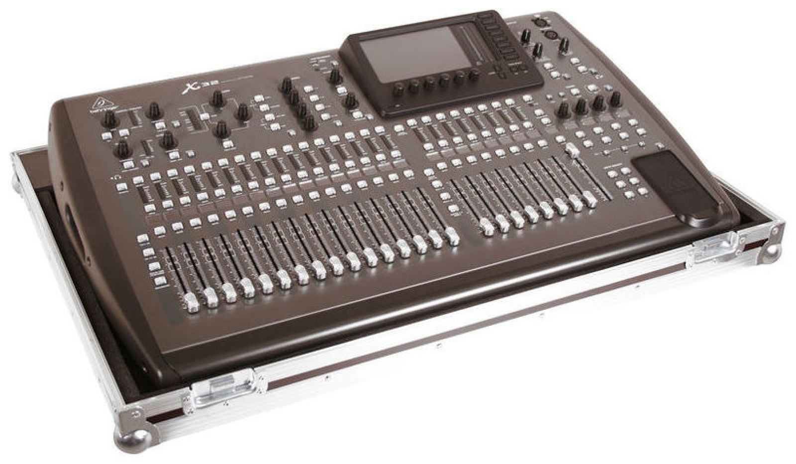 BEHRINGER X32 + rack