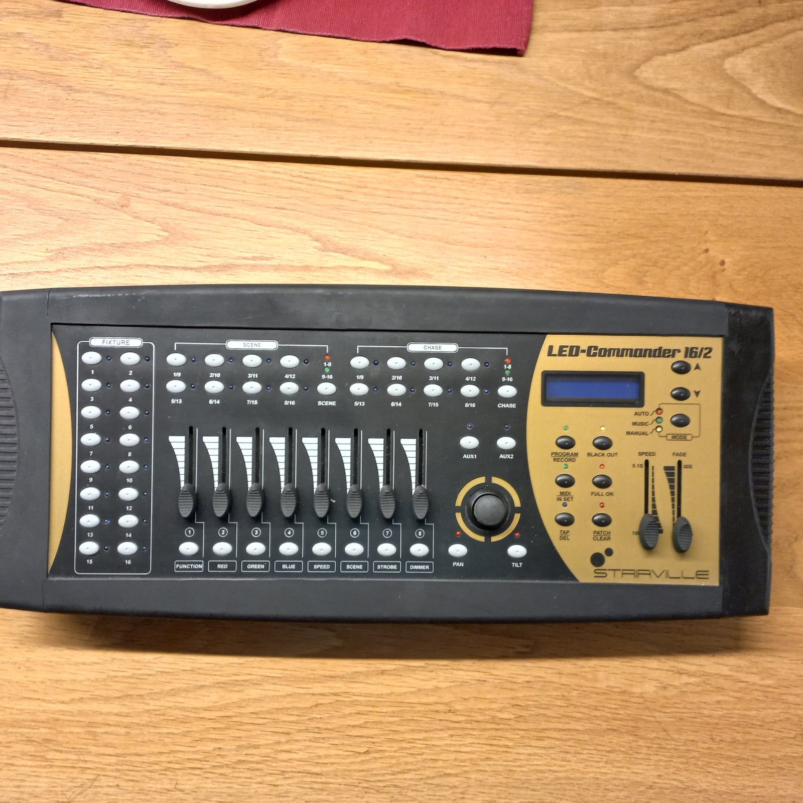 DMX kontroler Stairville LED commander 16/2