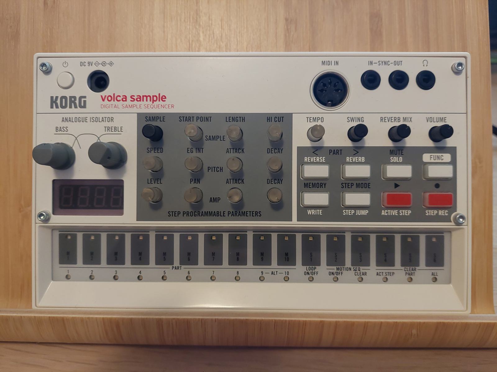 Korg Volca Sample Digital sample sequencer