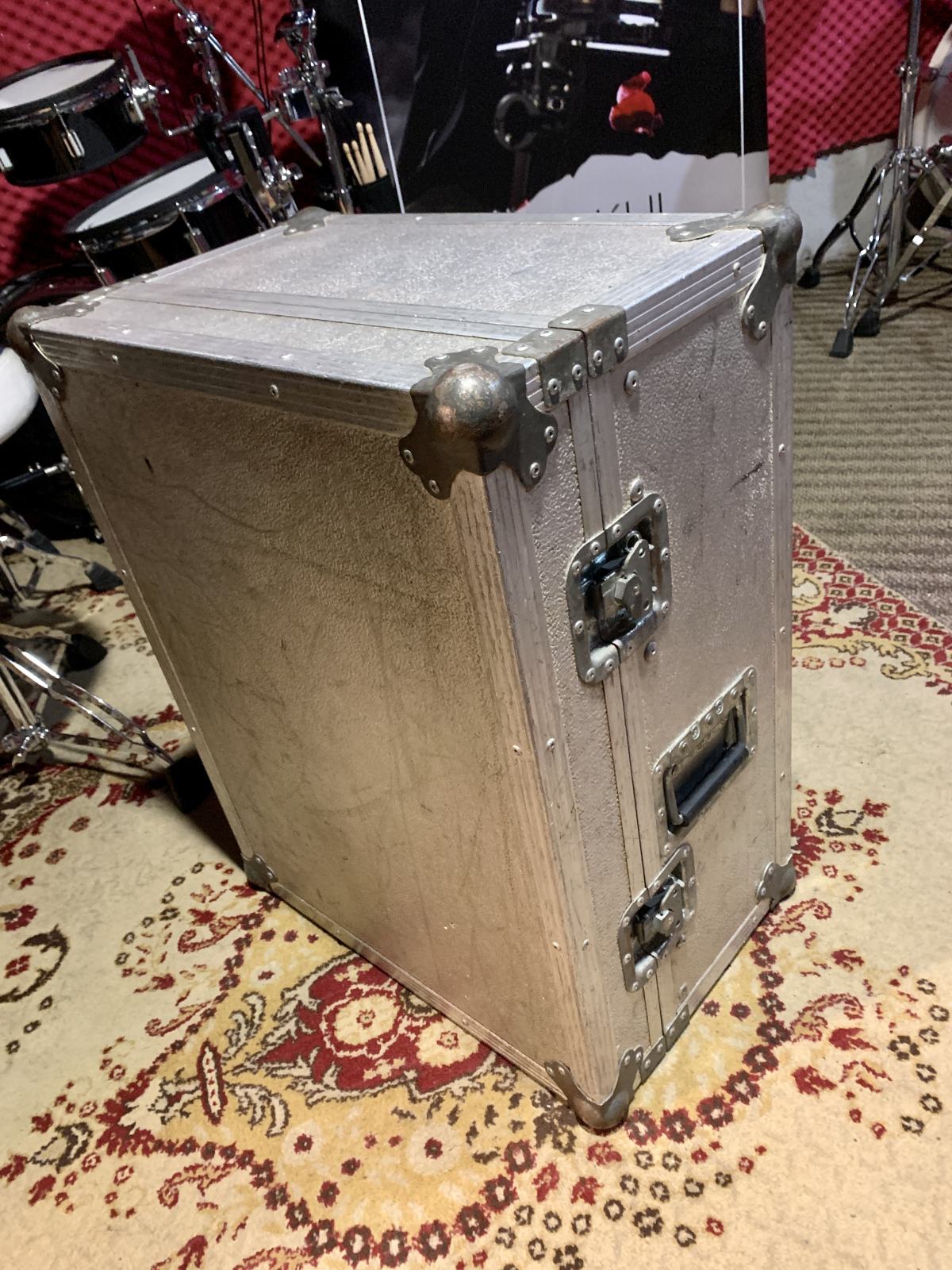 Prodam kovček / case za kable