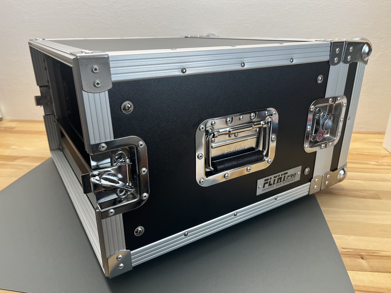 rack flight case 6u + predal 2u