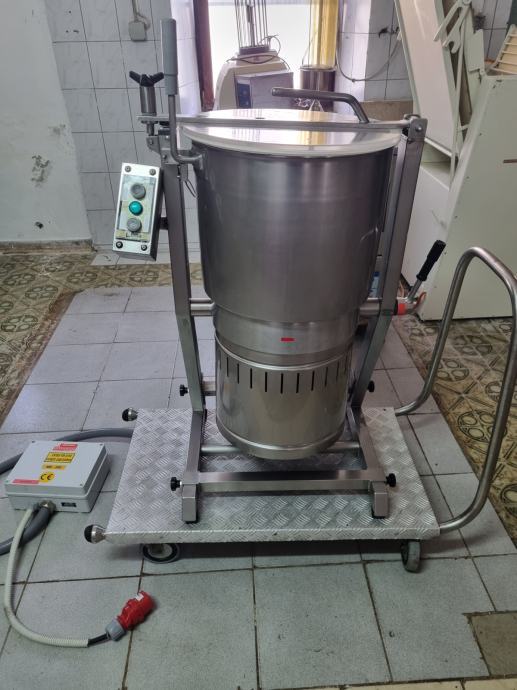 Kuter NILMA 60L.